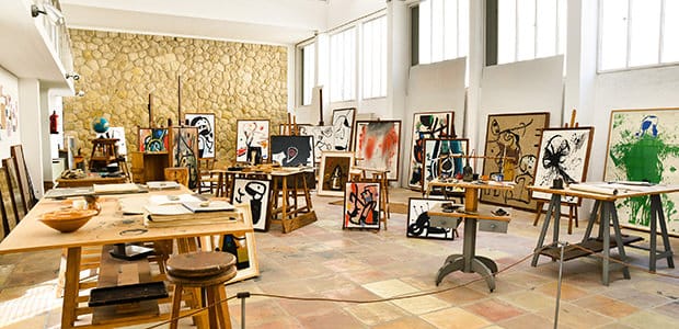 2. Visit an Art gallery or a museum