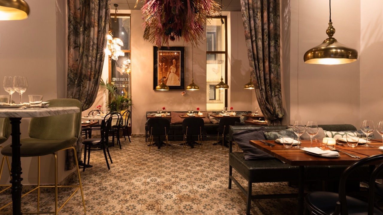 1920s-inspired interior